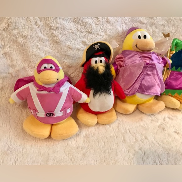 Disney | Toys | 1 Disney Club Penguin Plush Stuffed Dressed Up Costume ...